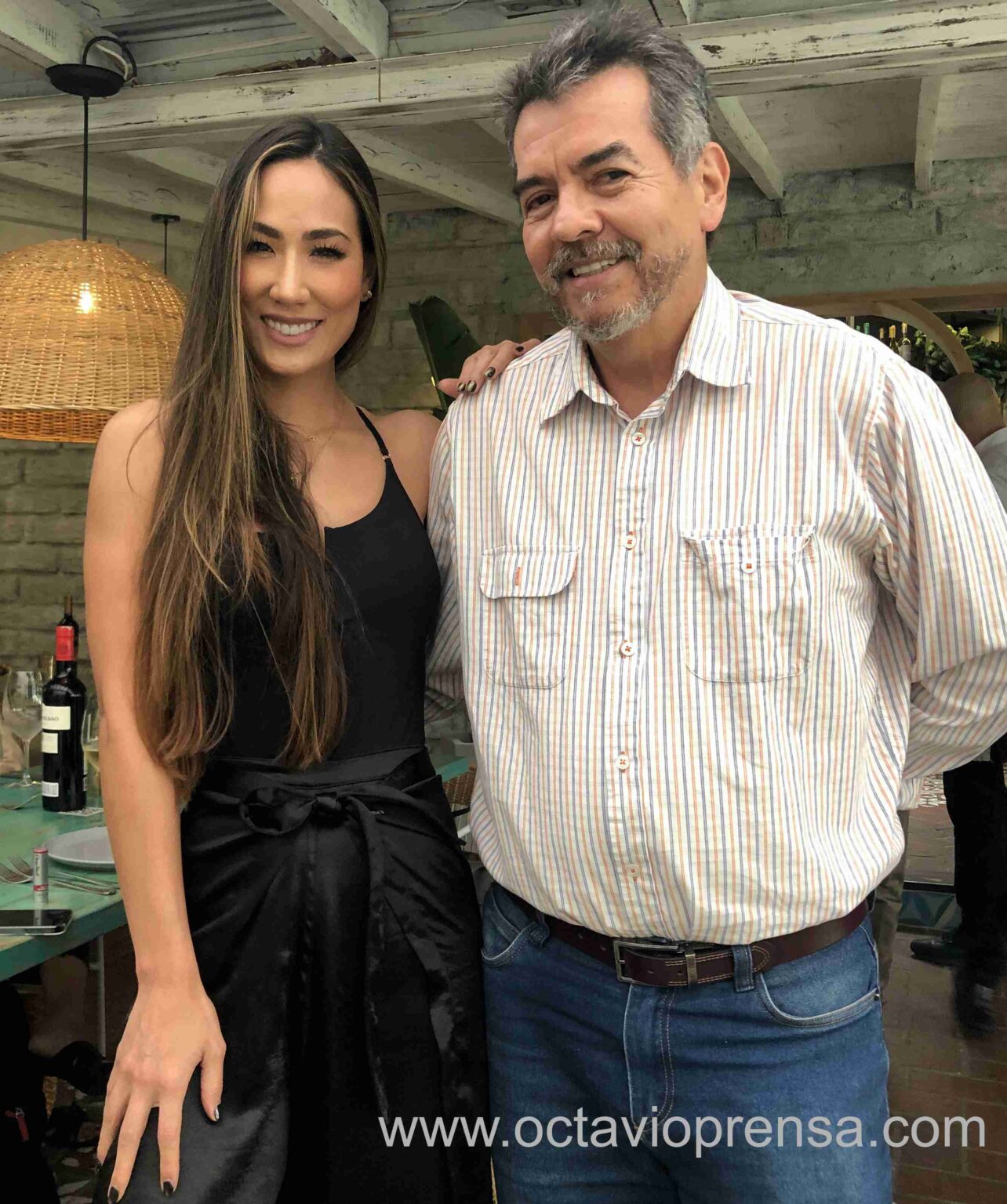 Akemi Nakamura, la modelo paisa japonesa que irradia luz y belleza ...